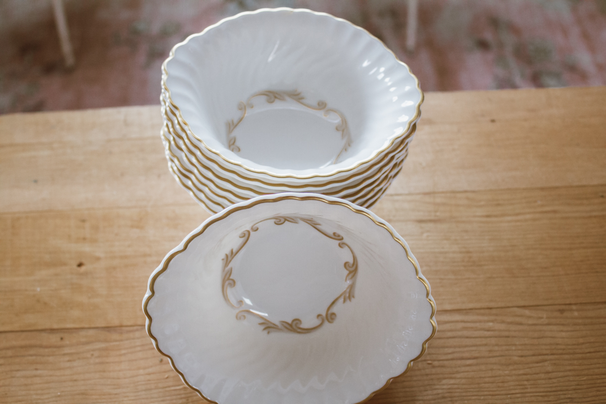Small White Bowls with Gold Trim - The TAYLOR'd Home