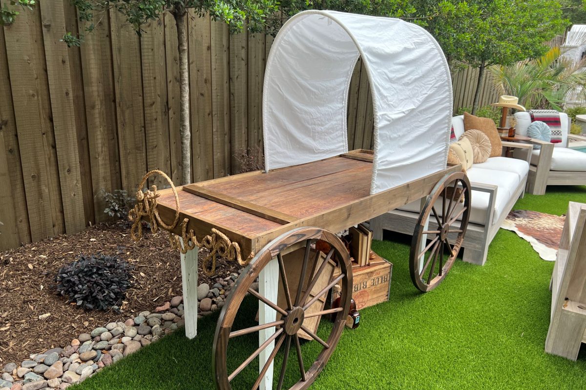 Wooden Wagon Wheels - Sugar Creek Event Rentals